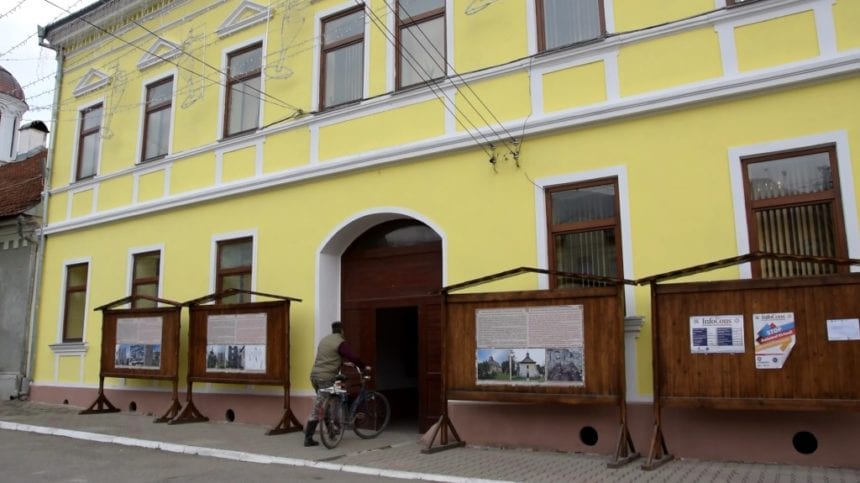 Comuna unde în fiecare lună apar câte 5 bolnavi psihic. Comunitatea ...