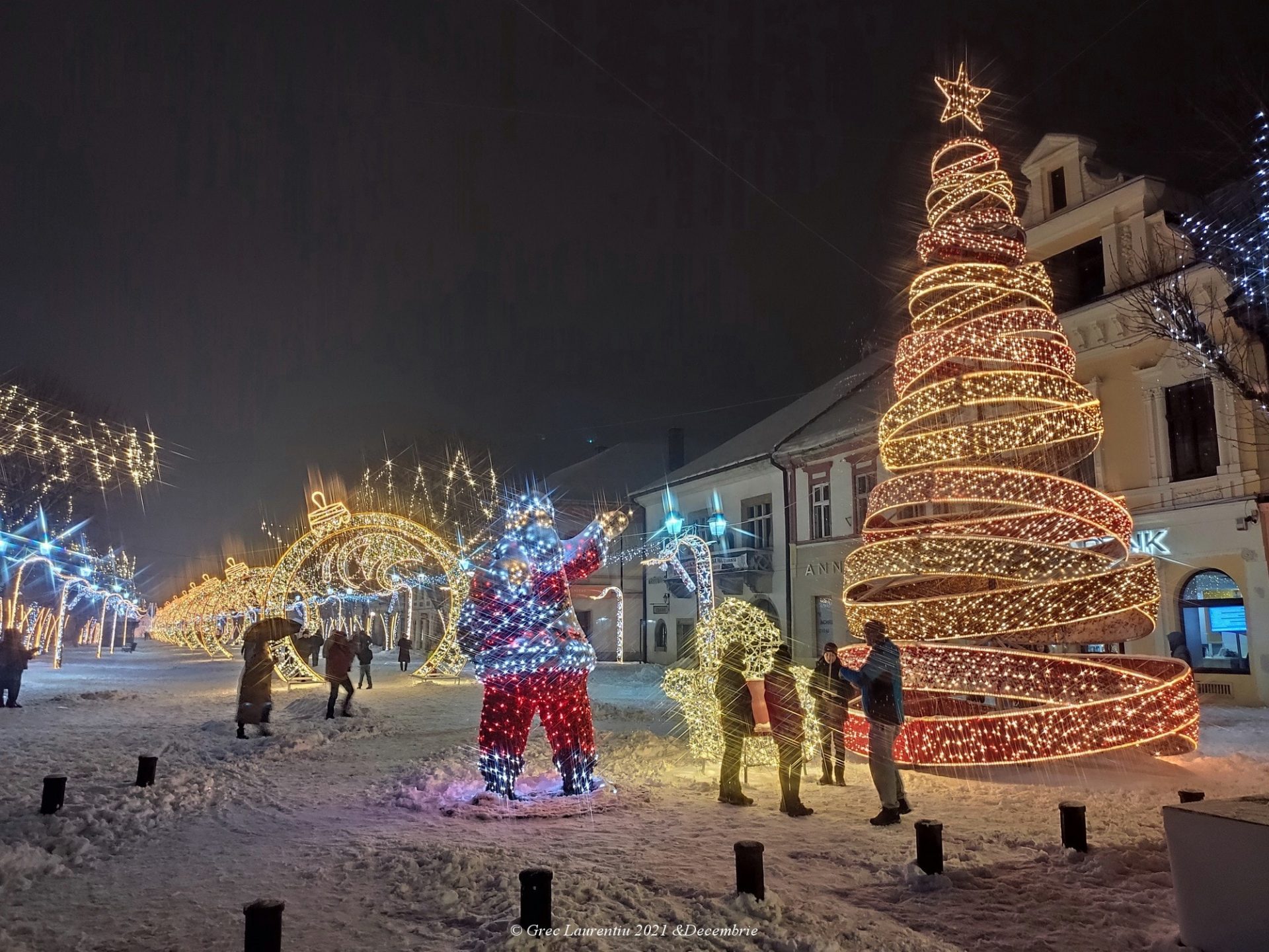 Rostul de dimineață. Cea mai răscolitoare colindă de Crăciun... Sus pă ...