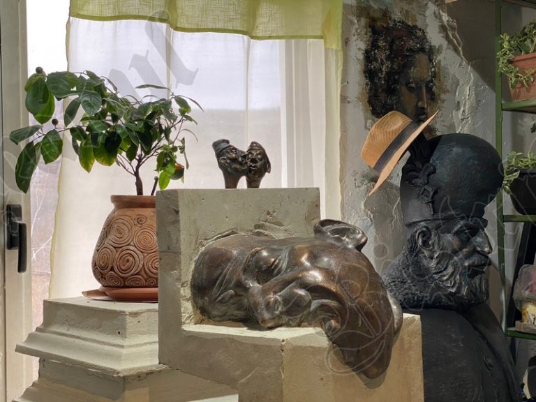 FOTO/VIDEO - De vorbă cu sculptorul Mircea Mocanu, în atelierul din ...